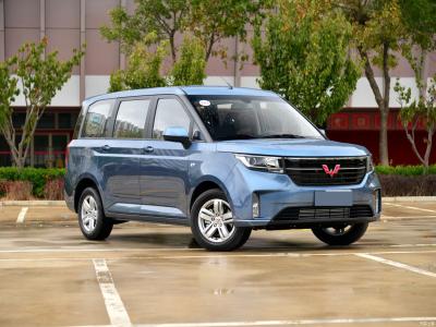 Cina 2019 Wuling Rongguang 1.5T SUV a 7 posti manuale con coppia massima Nm di 200-300Nm in vendita