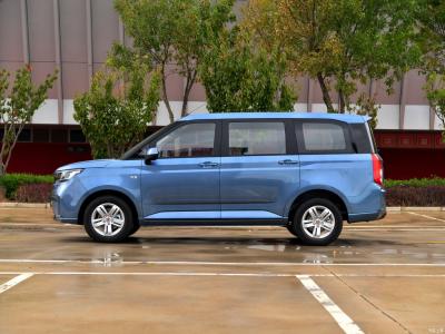 Cina 2019 Wuling Rongguang 1.5T SUV a 7 posti manuale con coppia massima Nm di 200-300Nm in vendita