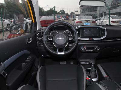 Cina 2021 Kia Yi Run 1.4L CVT Sunroof Piccolo SUV con radar posteriore 2 e 15°-20° Grand Clearance in vendita
