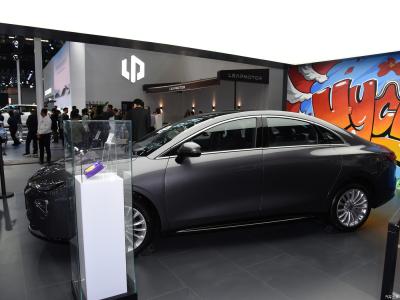 Cina 520KM CLTC Left Drive 2024 Hycan A06 PLUS Pure Electric Luxury Car per le prestazioni in vendita