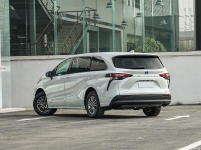 Cina 2022 1.5L Clean Version 4 porte 5 posti Sedana ibrida a benzina con touch screen in vendita