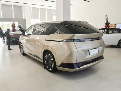Cina Come immagine Xpeng X9 2024 modello 702 super lunga durata della batteria PRO con 235KW potenza totale del motore in vendita