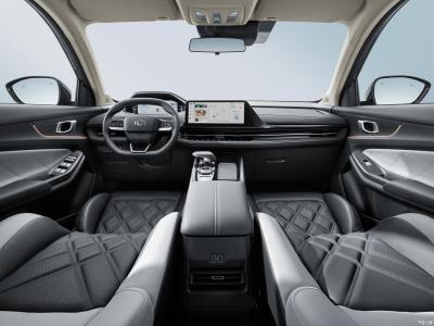 Cina Changan Qiyuan Q05 125 MAX Hybrid Ev auto Batteria al litio Prodotta a massima velocità 180 KM/h in vendita