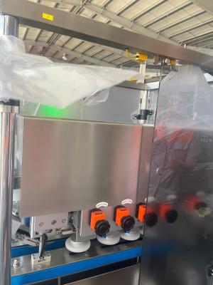 China Fast Spindle Automatic Screw Capping Machine 180 Bottles/Min for sale