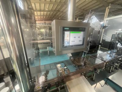 China TorqueMaster Cap Pressing Machine 180 Bottles/Min 350ml Bottle Volume for sale