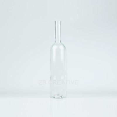 China OEM 750ml Flint Custom Vodka Bottle Cork Finish 650g CY-872 for sale