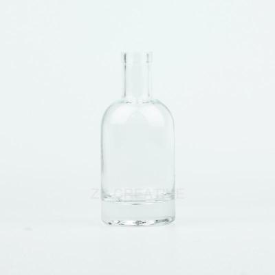 China 200ml Flint Gin Glass Bottle Cork Top Glass Alcohol Container 300g CY-751A for sale