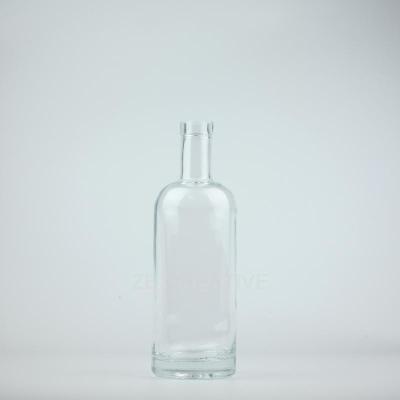China Crystal White Bar Top Liquor Glass Bottles For Gin 750ml 680g CY-837 for sale