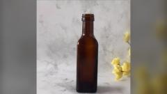 Compact 100ml Screw Top Glass Bottle for Oils & Vinegars | 125g
