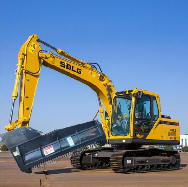 Quality Forestry Mulcher Excavator Brush Mulcher Wood Cutting Mulcher Mini Excavator for sale