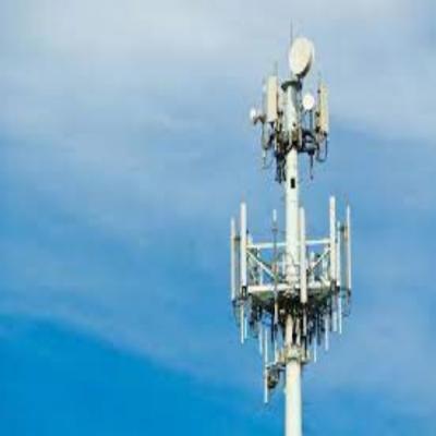 Cina ISO9001 ha galvanizzato la torre d'acciaio della telecomunicazione angolare di 4 gambe con l'arresto di caduta in vendita