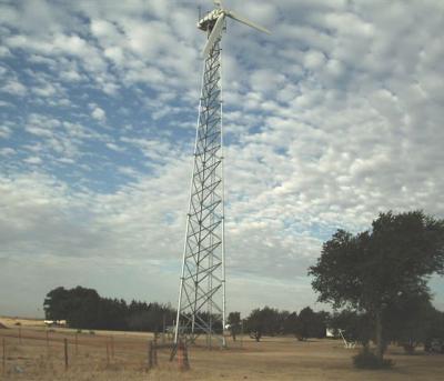 Cina Torre d'acciaio tubolare 3 30m fornita di gambe galvanizzata in vendita