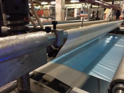 Cina Hot sale automatic garbage bag making machine in roll in vendita