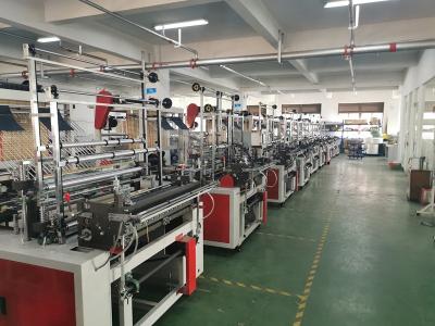Cina New developed Taiwan design four line bag making machine in vendita