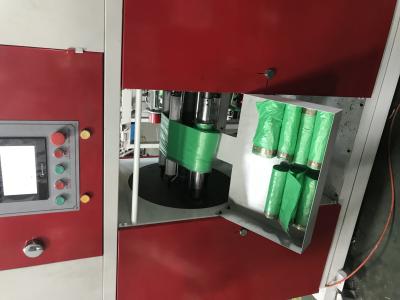 Cina Full Automatic two line garbage bag on roll coreless  making machine in vendita