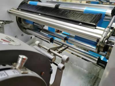 中国 High Speed disposable garbage roll bag making machine for plastic trash bags 販売のため