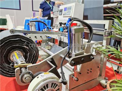 Cina automatic express plastic pe mailer courier bag machine price in vendita