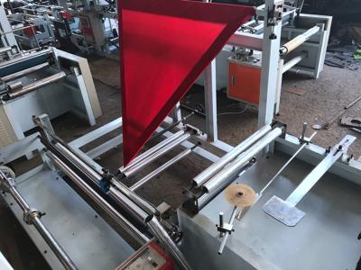 Cina film triangle folding machine in vendita