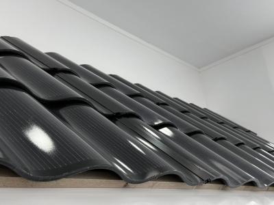 China Spanien Fliesen geschwungenes Solardach Schindeln Flexible Solarpaneele Dachfliesen zu verkaufen