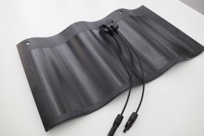China 50W dünne Film Solarstrom-Dachfliesen gekrümmt für Solarenergiesystem zu verkaufen