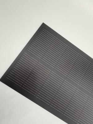 Chine Module de cellule solaire sur toit de 120 W BIPV Max. Coefficient de température de puissance de -0,26% et tension de fonctionnement optimale de 9,59 V à vendre