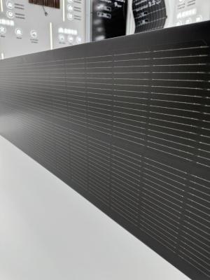 중국 최대 전력 온도 계수 -0.26% 최적의 효율을 위해 유연한 가벼운 태양 모듈 120W 200W 520W 580W 판매용