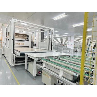 China Semi Automatic Flute Paper Thermal Film Sheet Lamination Machine With Hot Press technology for sale