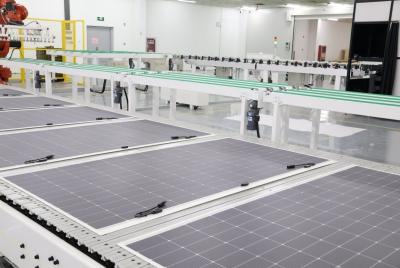 중국 일본용 가벼운 소프트 태양광 모듈 시스템 580W 200W 최대. 전력 온도 계수 -0.26 % 판매용