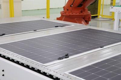 중국 빠른 생산 520W 560W 580W PV 태양 전지 모듈 최대 전력 580W 및 -40-85 운영 온도 범위 판매용