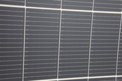 Китай 120 Вт Гибкая солнечная панель 200 Вт 40 Вт Монокристаллическая легкая масса Краткосвязывающее напряжение 13,26 А Пакет валовой вес 2,170 кг продается