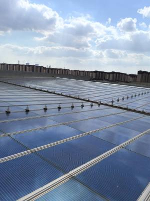 China 520W BIPV Telhas solares de telhado -0,26% Max. Coeficiente de temperatura de potência 39,68 V Voltagem de operação ideal para material de construção à venda
