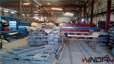 China 2800kg Lifting Capacity Hydraulic Movable Scissor Lift With Safety Lock for sale