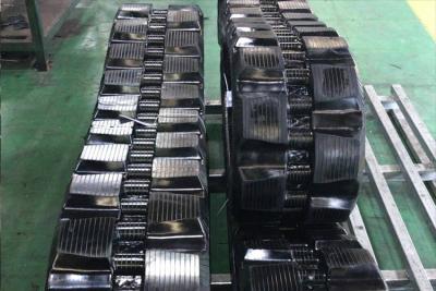 China Trilhas da borracha do carregador da trilha da infraestrutura à venda
