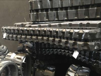 Mini Excavator Rubber Tracks 52.5mm Pitch High Speed Low Ground Pressure