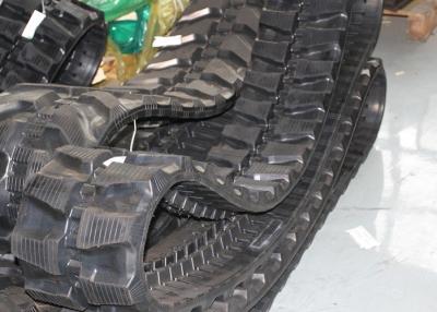 중국 140kg 고무 크롤러는 Airmann Ax25/Ax25.2를 위해 300 * 55 * 74mm를 추적하습니다 판매용