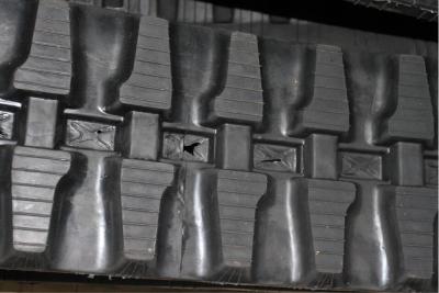 Pista di gomma continua 200×72×56 per il macchinario degli escavatori Kc60/RV060/Rx061
