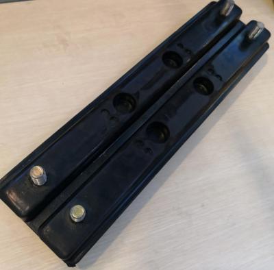 Cina M16 Bolt sull'escavatore Rubber Track Pads di larghezza 500mm in vendita