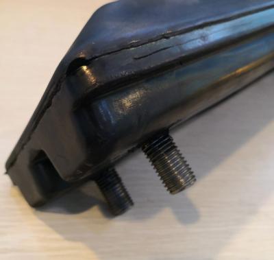 Cina M16 Bolt sull'escavatore Rubber Track Pads di larghezza 500mm in vendita