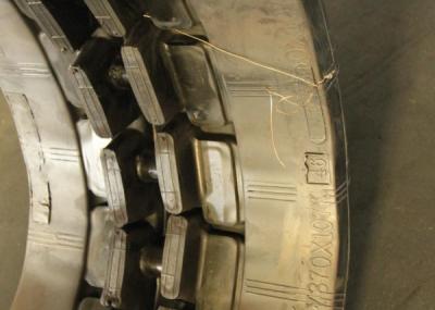 中国 連続的な46 Links Excavator Rubber Tracks 370mm Width 販売のため