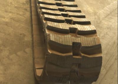 中国 連続的な46 Links Excavator Rubber Tracks 370mm Width 販売のため