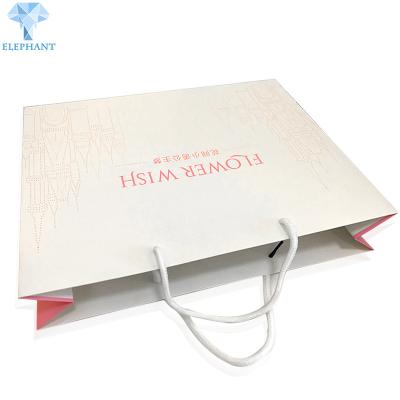 Cina Borse cosmetiche del regalo di Natale di Kraft» dei sacchi di carta fatti a mano 16x6x12 in vendita