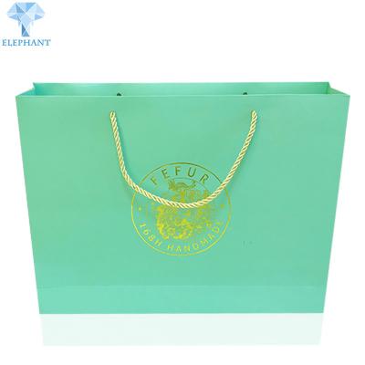 Cina C2S verde Art Paper Gift Bags With tratta biodegradabile in vendita