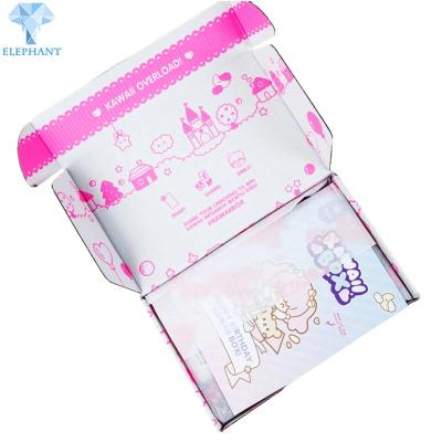 Cina L'immaginazione tagliata piana al minuto personalizzabile su ordinazione del pacchetto ha ondulato Kraft che imballa i contenitori di bollettino di Kawaii in vendita