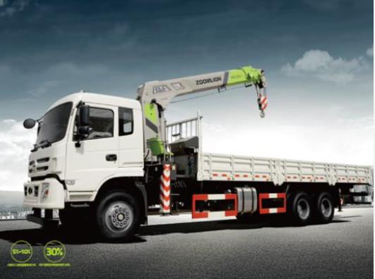 Rotation 360Degree Industrial Truck Crane Remote Controlled Operation On Demand Customization
