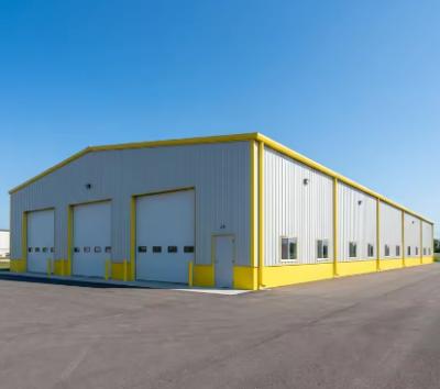 China Modern Prefabricated Modular Steel Warehouse Industrial Building With Sandwich Panel Cladding for sale