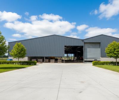 China Prefabricated Wide Span Modular Steel Structures Building Metal Construction Projects for sale