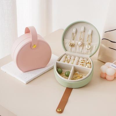 China Draagbare kleine juwelen doos organisator mode reis juwelen organisator voor ketting Te koop