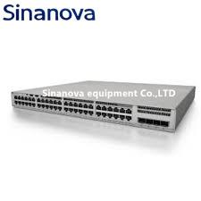 中国 Cisco C9300L 48T 4G A スタッカブルレイヤー3スイッチ 販売のため