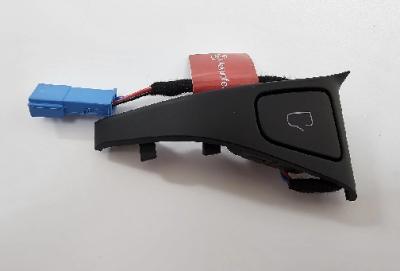 China Matte Finish High Durability Door Electric Release Switch for 2021+ Tesla Model 3/Y Front Left-Hand for sale