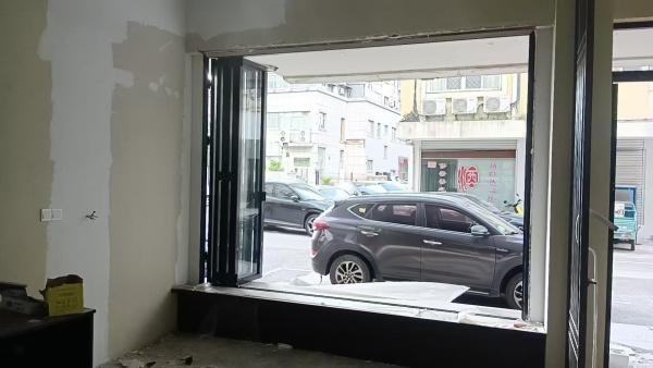Quality Thermochromic Self-Tinting Folding Windows - 30% Auto-Darkening Range for sale